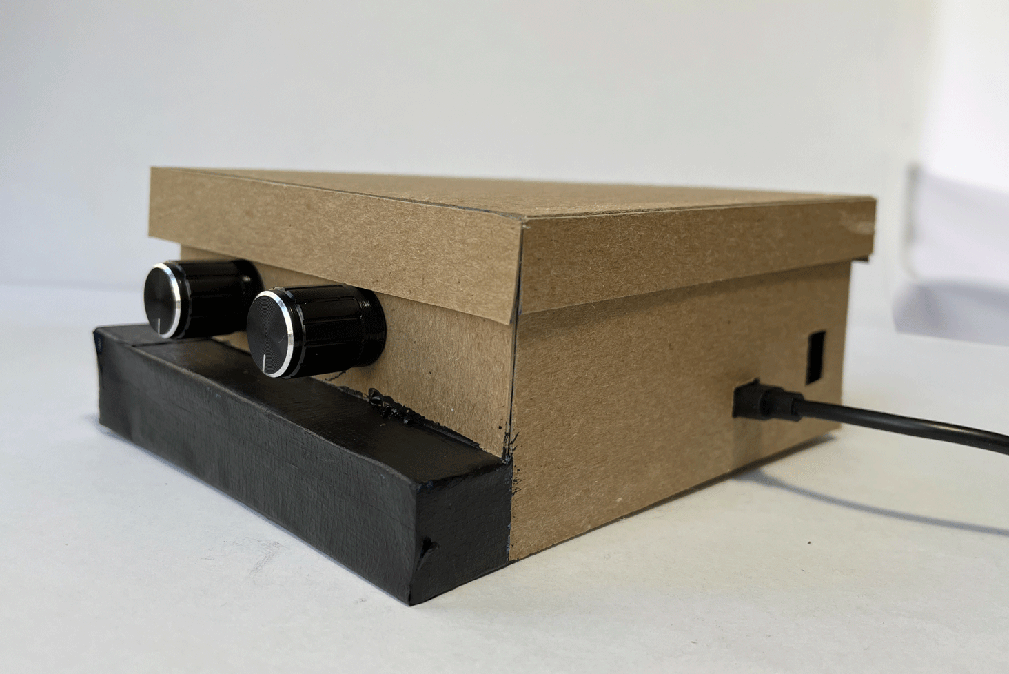 Smart Objects: Synth—Nigel Keen Design